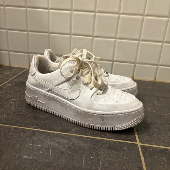 Nike | Shoes | Nike White Afs Womens Size 75 | Poshmark